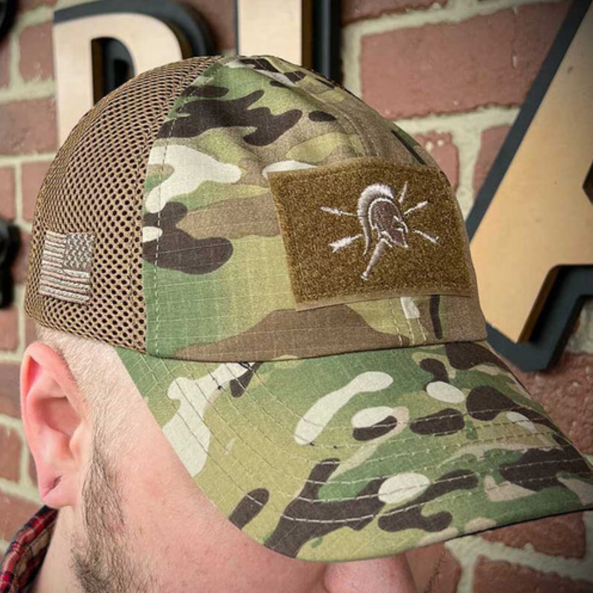 MultiCam Mesh Hat with Spartan Blades Logo | Moskito.cz